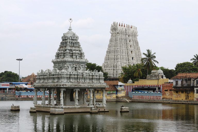 10 Beautiful South Indian Temples that every Hindu should visit