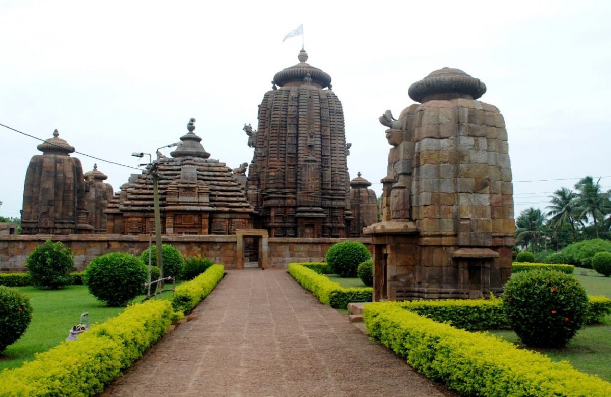 Lingaraj Temple - 1100 Years Old Shiva Temple in Bhubaneswar